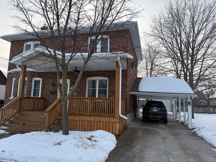Cozy Basement Close To Everything In Ptbo - Peterborough, ON, Canada