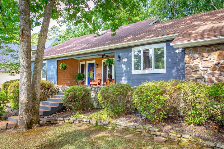Fabulous Family Lake House On Eden Isle - Heber Springs, AR