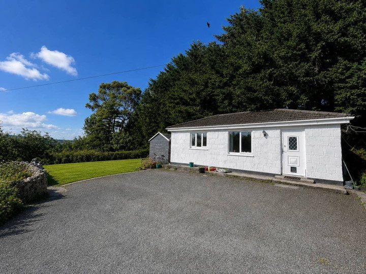 Wicklow 1br Home | Sleeps 5, Lakes & Mountains - Blessington
