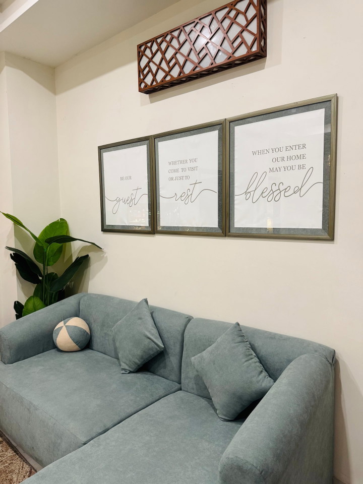 Allure Casa 5: Luxury 2-bed Comfort, Phase 7 - Islamabad