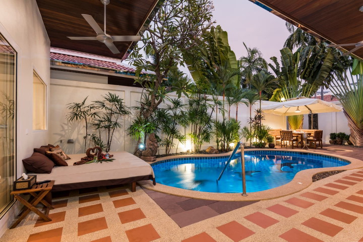 Luxury 2br Pool Villa Pratamnak Soi5- 50m To Beach - Pattaya