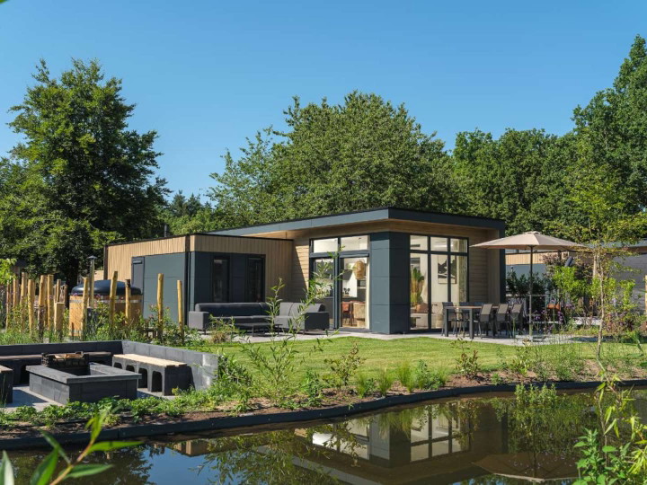 Essenburgh Deluxe With Hot Tub | 6 People - Deventer