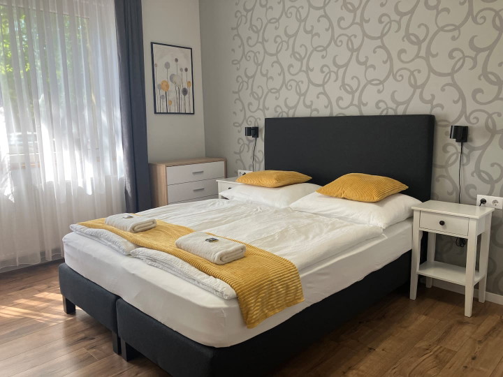 Illa Apartmanok A Belvárosban 01 - Demjén