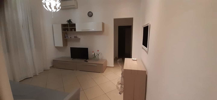 Appartamento Bilocale In Milano - Milano