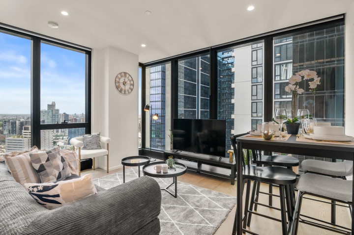 Modern 2br Suite In A108 W/ City View | Pool & Gym - Melbourne