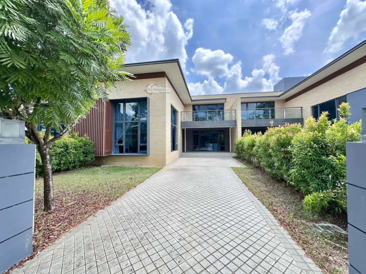 Forest City | Luxury Golf Villa Retreat @ 812pax - Malaysia