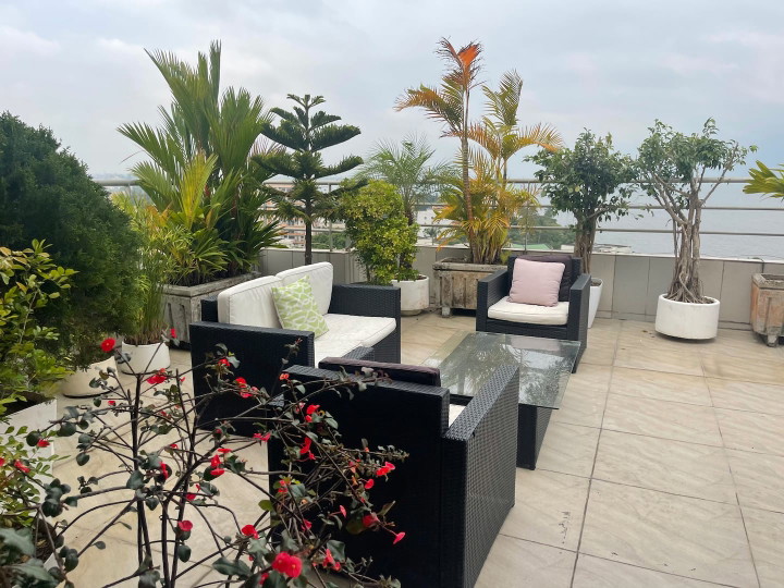 Rooftop Apartment Glass, Libreville, Gabon - Libreville