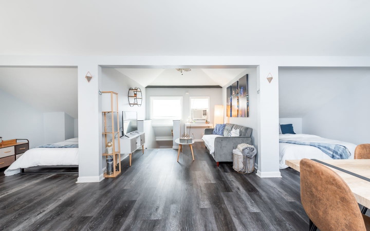 Skylight Studio! 2 Beds/ 1 Bath, Walk To Food/bar! - Louisville, KY