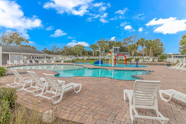 Pet Friendly Oceanside Village - Garden City, SC