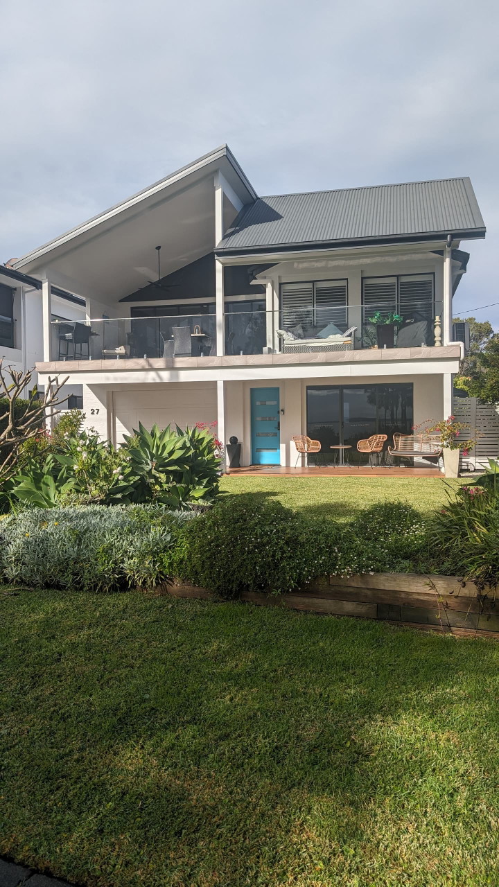 Mimi's Lake House - Central Coast