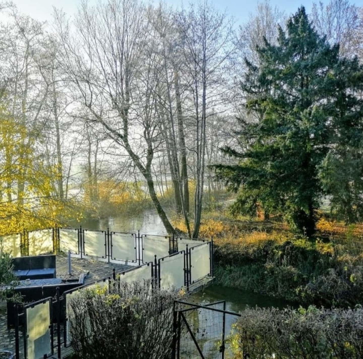 ÉVasion, Pause Au Bord De L'eau - Val-Joly