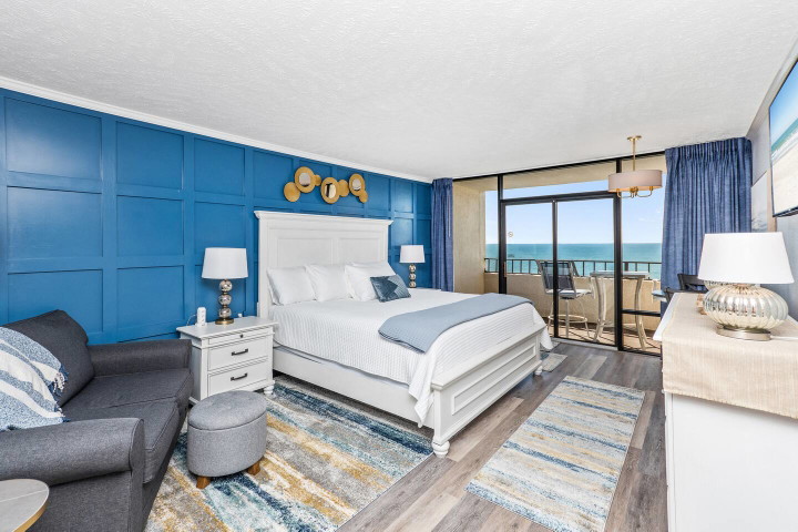 12th Floor King Suite - Beautiful Views - Myrtle Beach, SC
