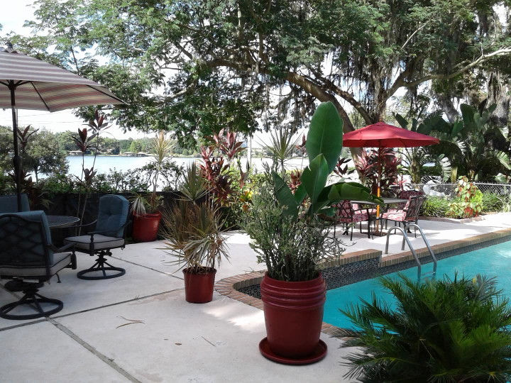 Edgewater Hideaway Overlooking Lake Concord - Orlando, FL