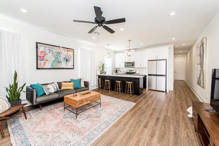Modern Condo In The Heart Of Downtown Hammond! - Hammond, LA