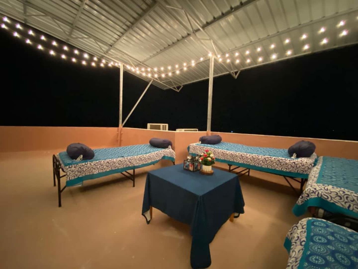 Jomaria's: Rooftop Jacuzzi Villa With Scenic Views - Neral