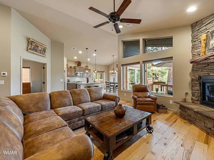 Cool Mountain Escape Fenced Yard Family Cabin - Pinetop-Lakeside, AZ