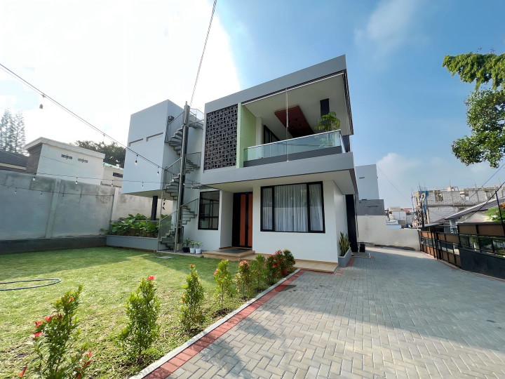 Beautiful Living Garden Pasteur - Bandung