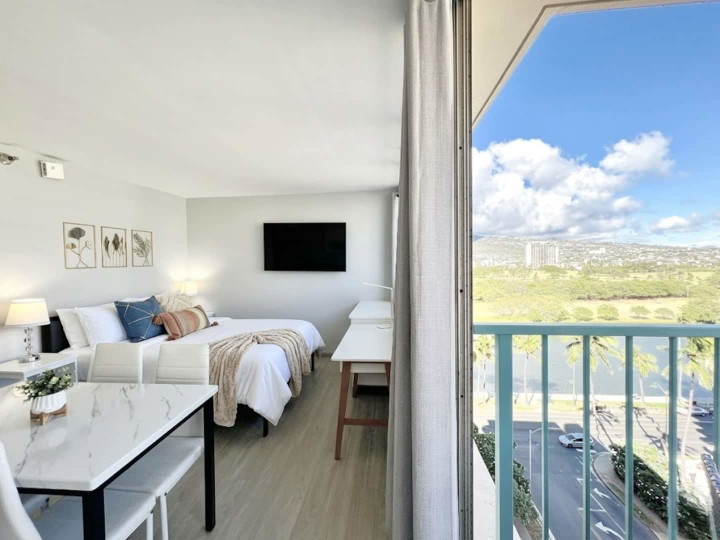 Waikiki Modern Cozy Studio | Walk To Beach | 10f - O‘ahu, HI