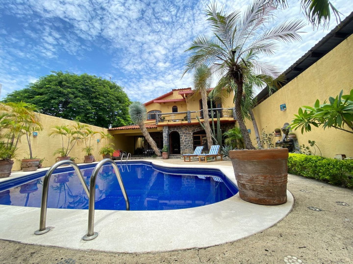 Nice Vacation Home - Zihuatanejo