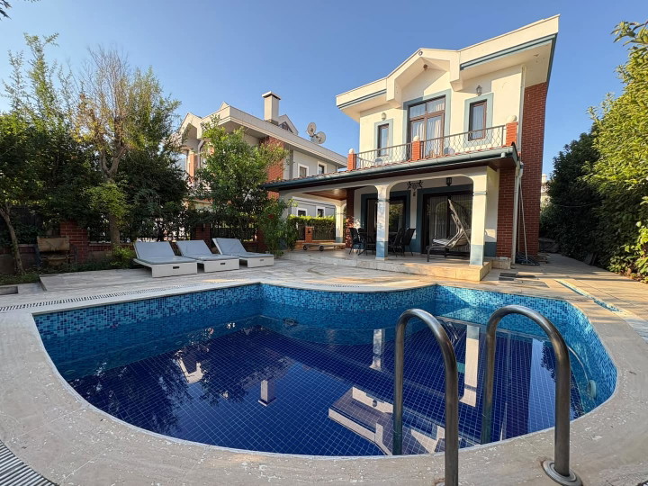 Müstakil ÖZel Havuzlu Villa - İçmeler