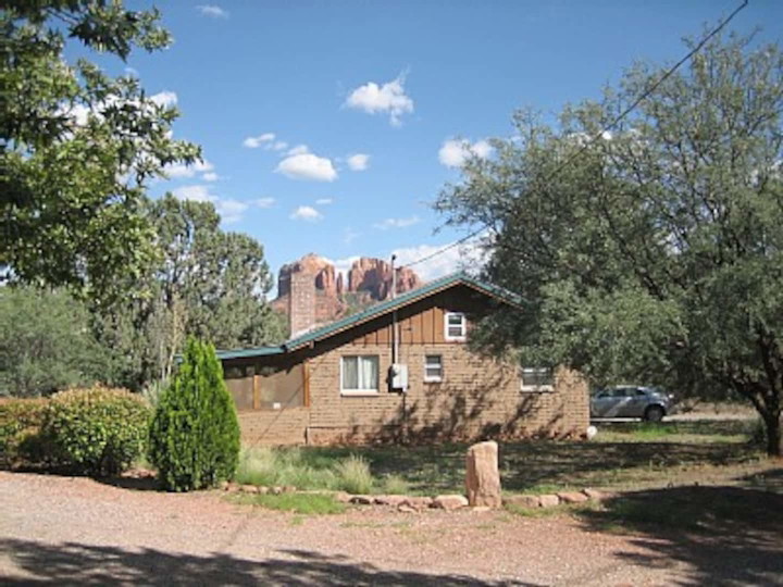 Cathedral Rock View Cabin Near Oak Cr. Love Pets! - Sedona, AZ
