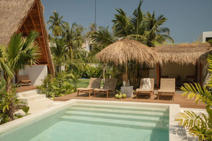 Soluna Bungalows Kuta - Green Oasis With Big Pool - Indonesia