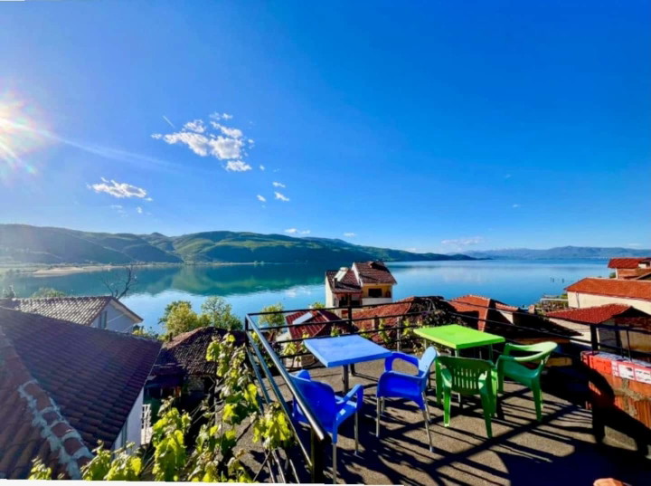 Erteo Guest House Lin - Albania
