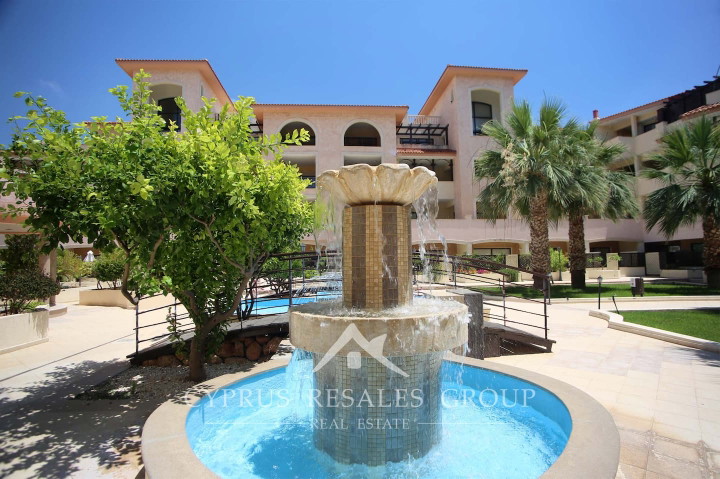 Queens Gardens Town House By The Sea, Pool & Mall - Paphos