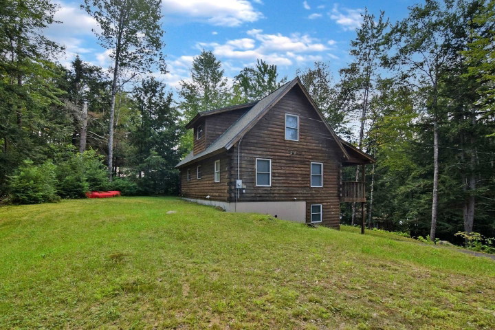 Quiet Moose Cabin - New Hampshire (State)