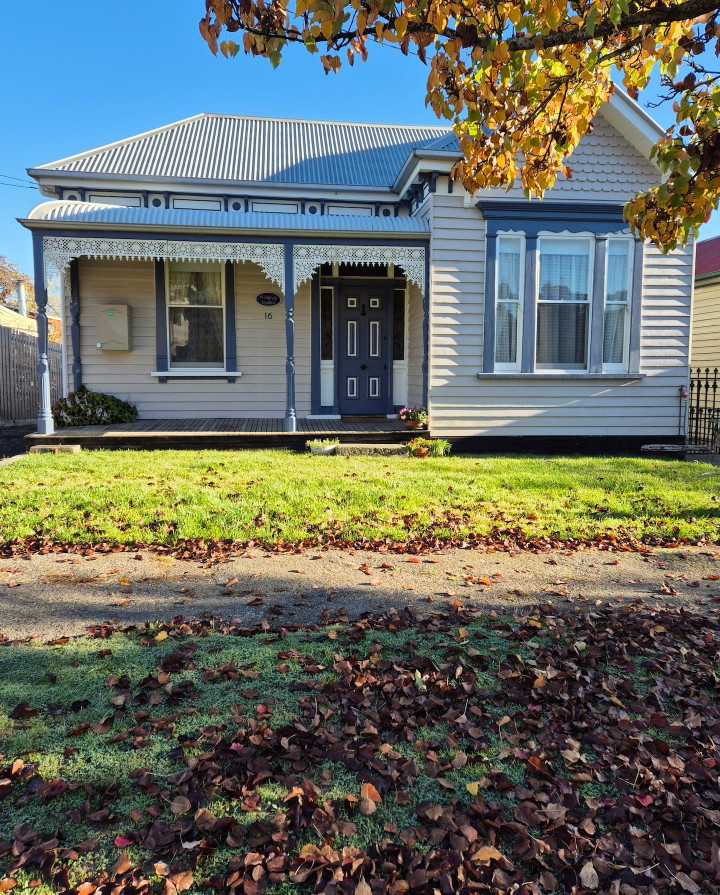 Nutmeg House, Chickens, Breakfast, Ev Charger - Ballarat