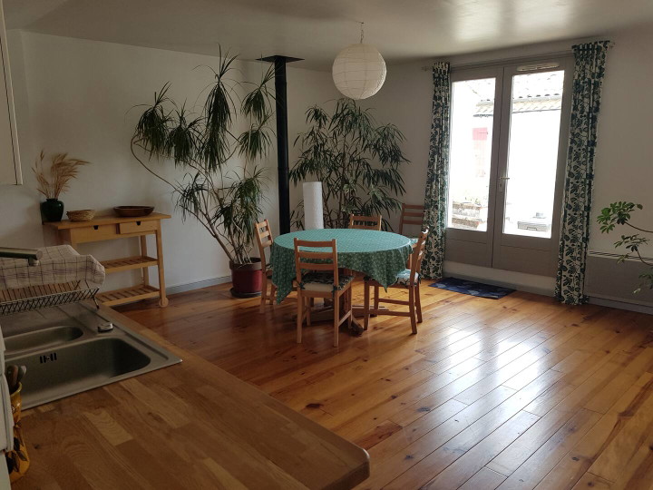Apartment In The Heart Of Die. - Die