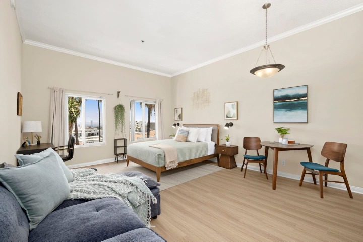 Cozy Hollywood Studio - Dtla Views - Free Parking - Los Angeles