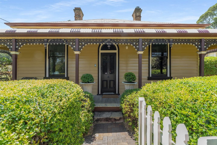 No 52 Bowral - Sir Donald Bradman's Childhood Home - Bowral