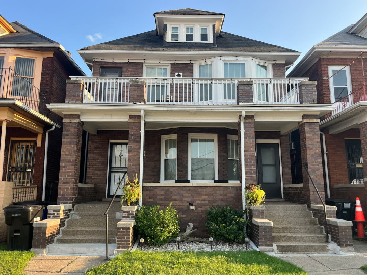 Motowns Airbnb Neighbor - Detroit, MI