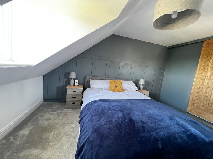 2-storey Home Near Center - Chipping Norton