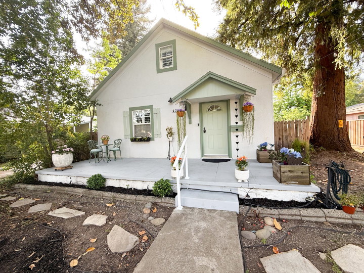 Magnolia House In Roseville - Roseville, CA