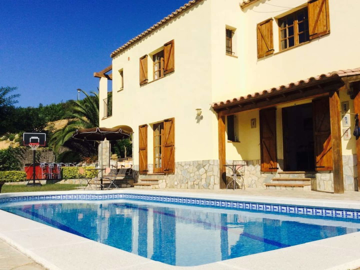 Catalan Villa With Pool, Wifi & The Beach 5km Away - Palamós