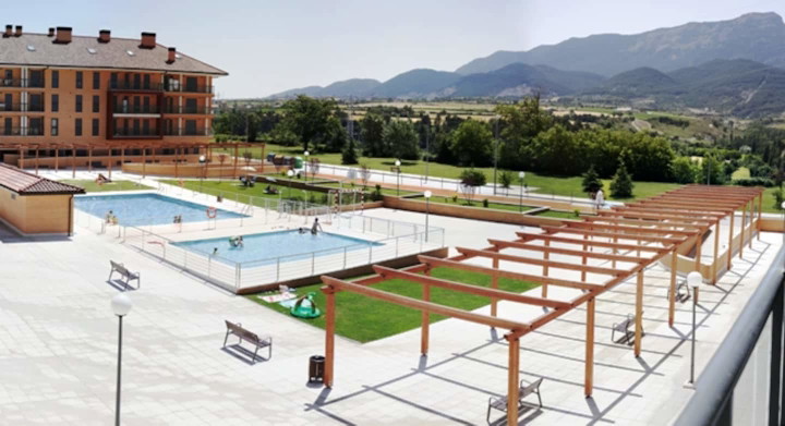 Wi-fi, Piscina Y Parking Gratis - Jaca