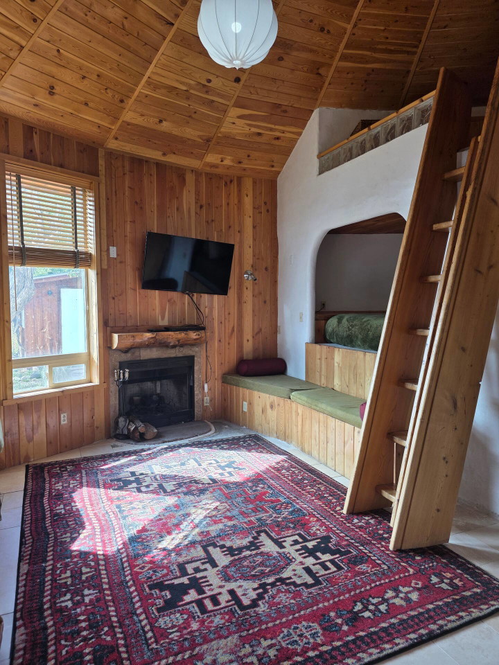 "Rumi Sanctuary" Crestone's Custom Built Yurt Home - Crestone, CO