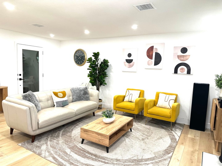 Spacious/modern Home Near Disneyland - Buena Park, CA