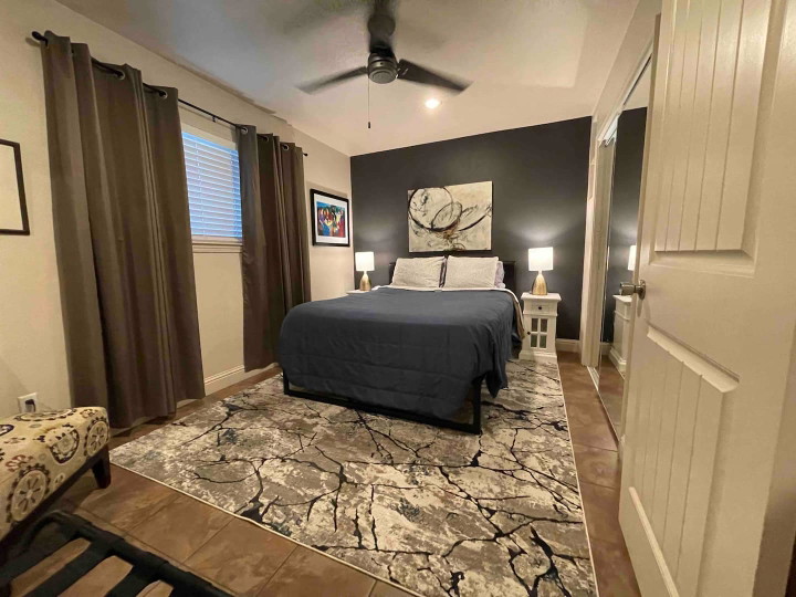 Entire Fresno/clovis - Poolside Suite - Clovis, CA