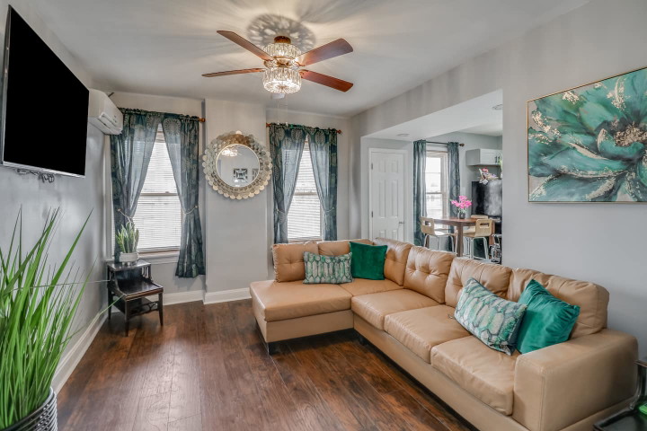 Newly Renovated City Apartment Near Hospitals #2 - Kennett Square, PA