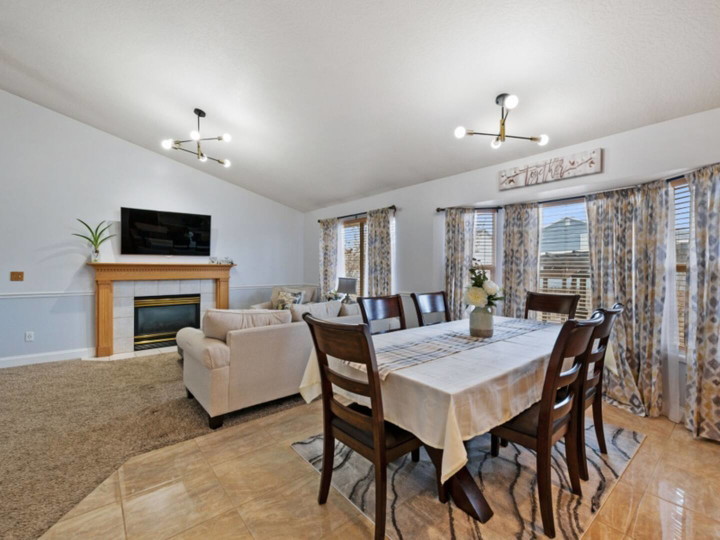 Spacious Warm/cozy Home-salt Lake-golf-ski Resorts - West Valley City, UT