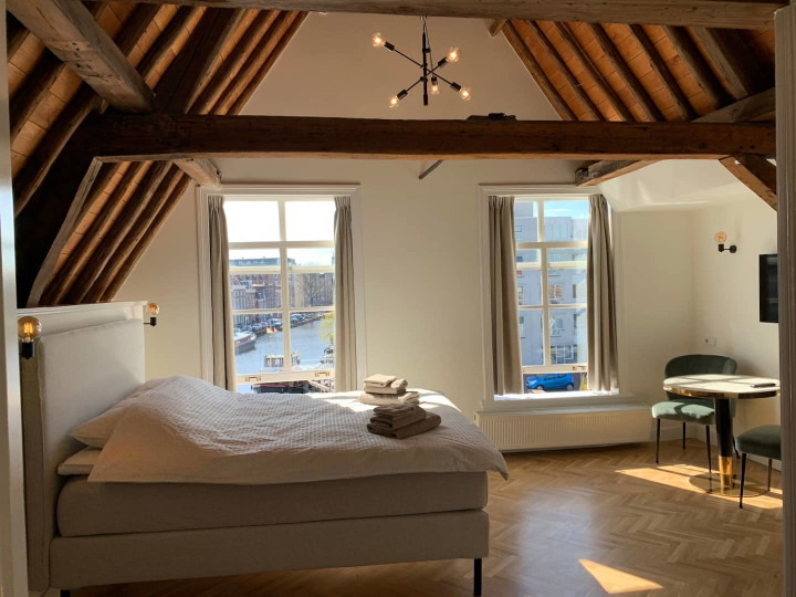 The Harbour Leiden; Canal View Room, 2nd Floor - Leiden