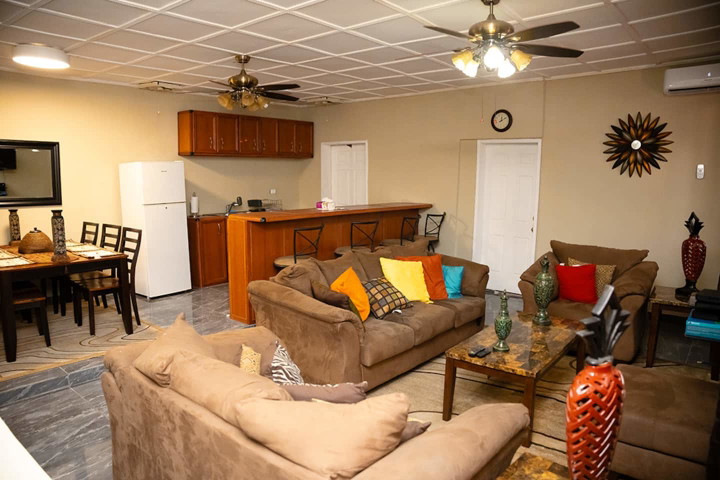 Borla Apts - Monrovia