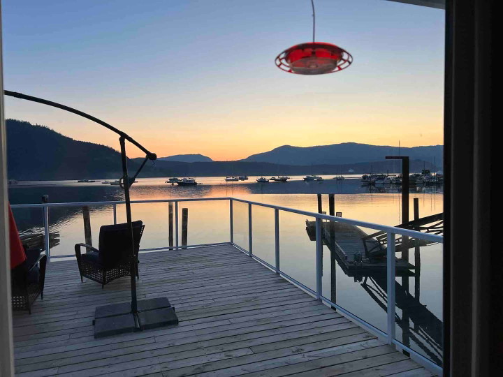 Magnifique Chalet Au Bord De L'eau Sur La Baie De Cowichan&nbsp;! - Cowichan Bay