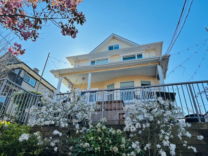 Bright Mt. Pleasant Suite One Block From Main St. - Vancouver