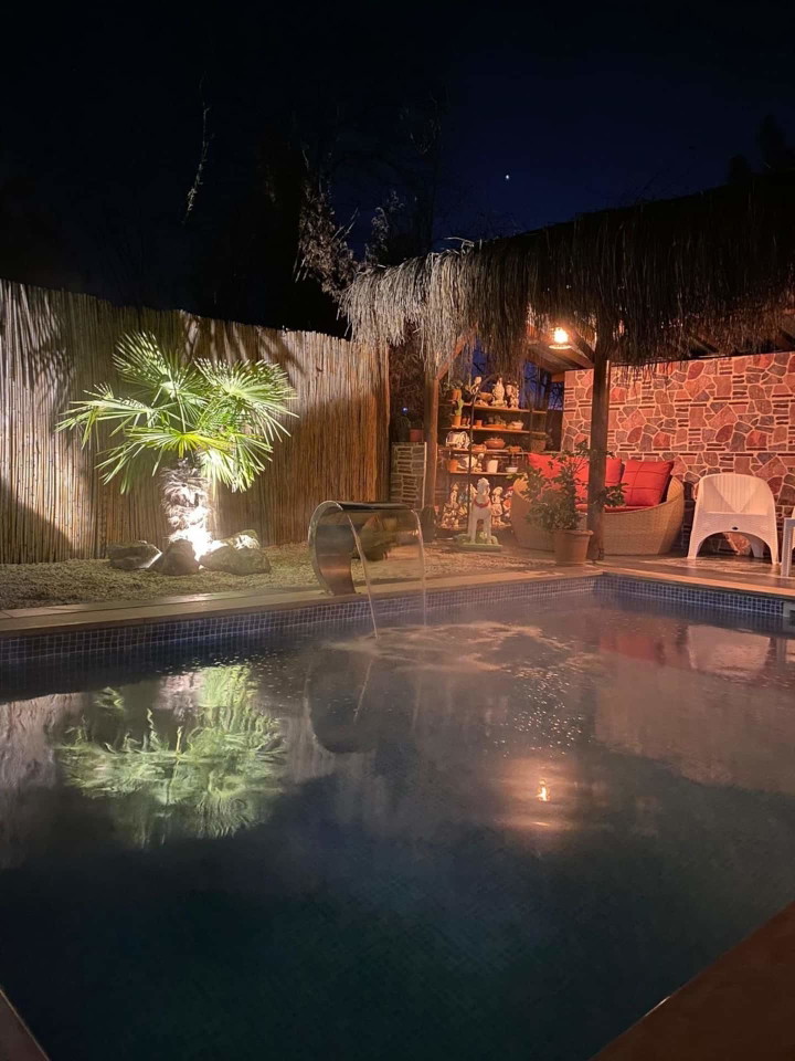 Villa With Hot Pool And Jacuzzi And Fireplace - Başiskele