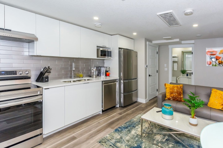 Ridgecrest | Adorable 1-bedroom Guest Suite - Edmonton, Canada