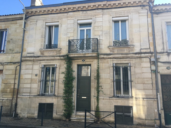 Maison Avec Terrasse Et Parking En Centre-ville ! - Burdeos